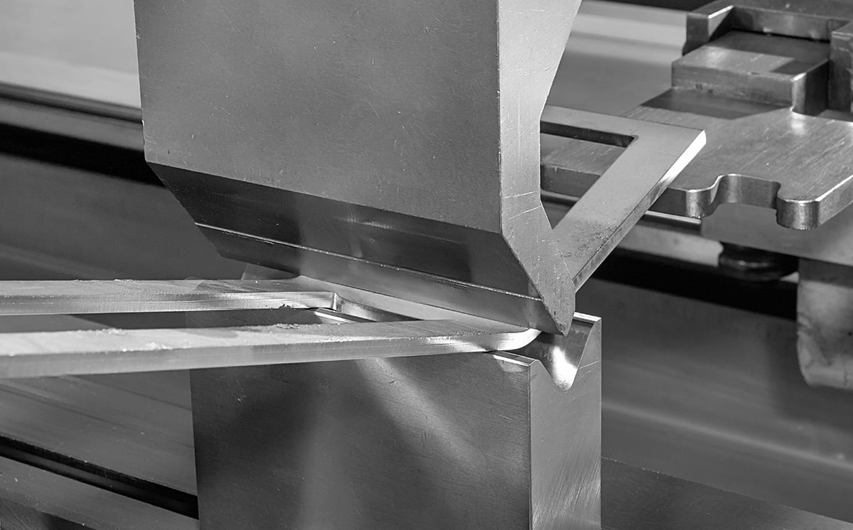 12 Reasons Why You Should Level Your Sheet Metal | ARKU Inc.