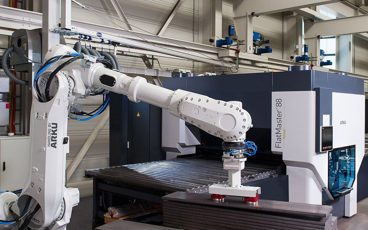 Automated Parts Handling | Autonomous Leveling with Robots | ARKU Inc.