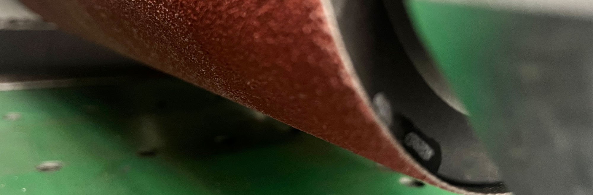 Single-Sided Deburring & Surface Finishing for Small Parts | ARKU Inc.