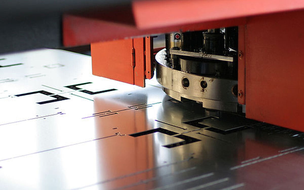 Sheet metal cutting: An overview of thermal cutting processes